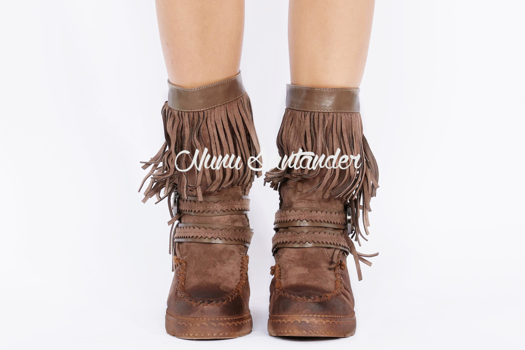 Botas de piel con flecos online. Botas con flecos bohochic